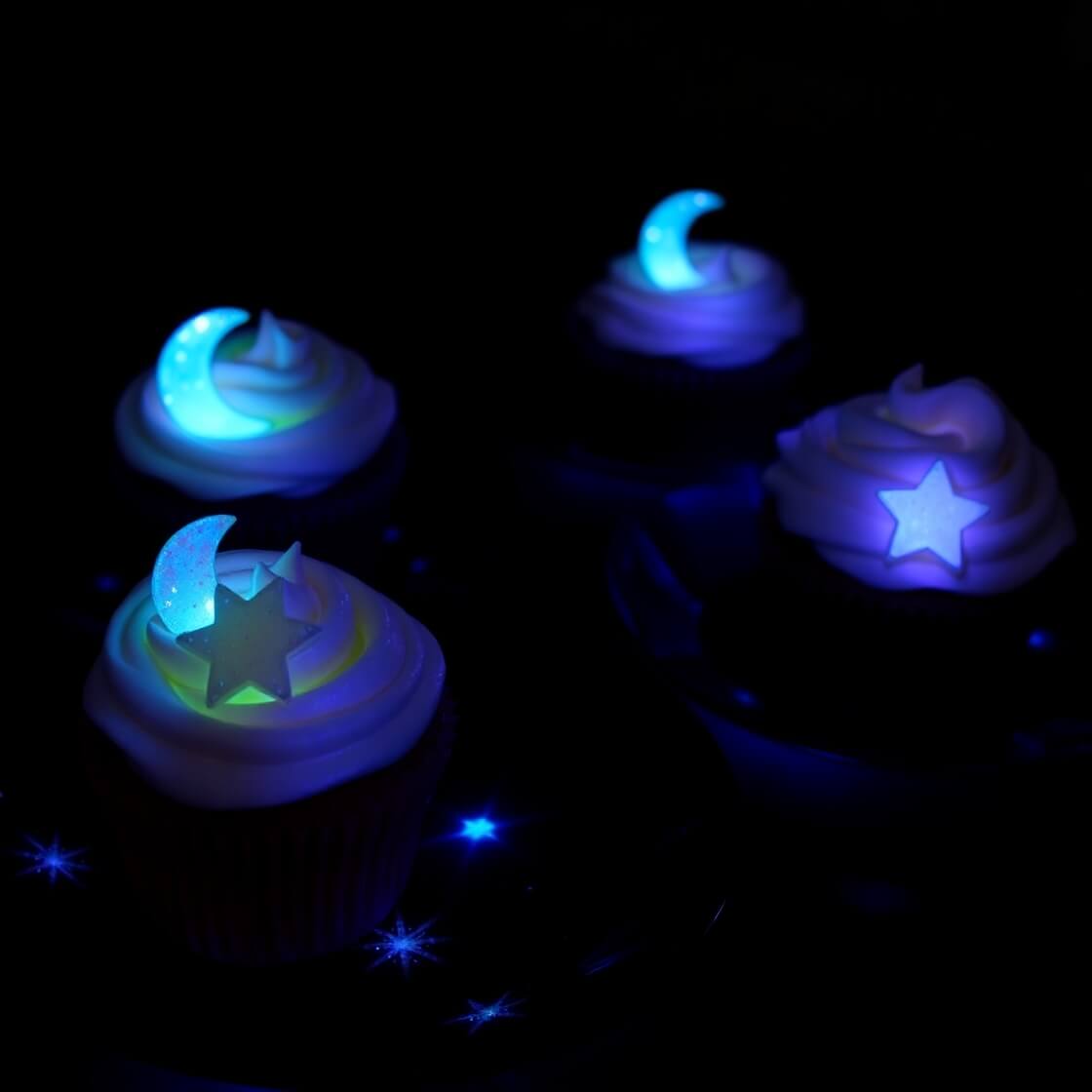 Glow in the Dark Moonlit Cupcakes Recipe - The Tasty Flavors