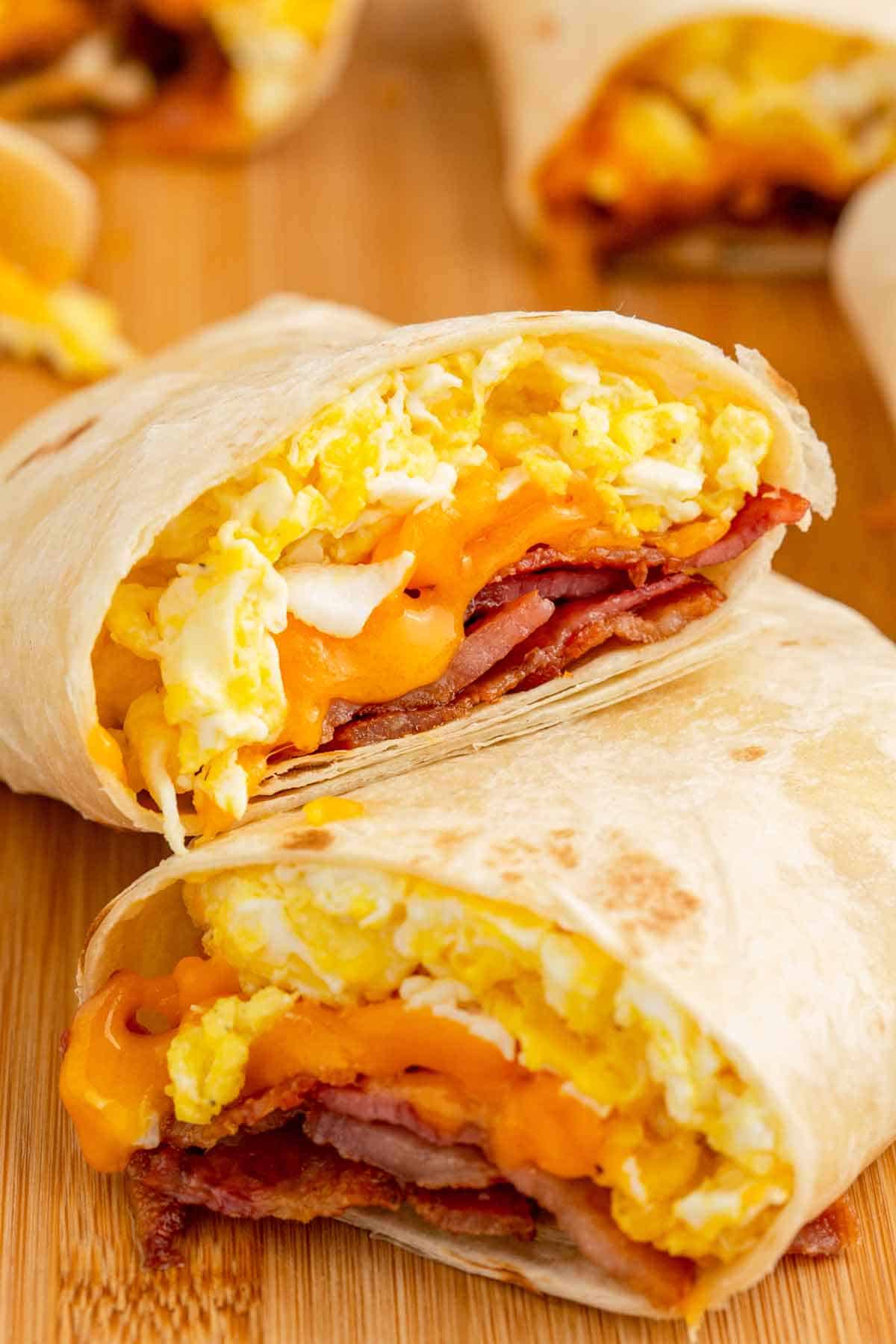 21 Delicious Breakfast Wrap Ideas You’ll Want to Try Today - The Tasty ...